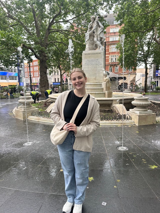 Through Jet Lag and Tube Lines: My First Days in London – Theatre in ...